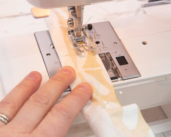 How To Make A Fabric Belt In 20 Minutes (so easy) - Elizabeth Made This